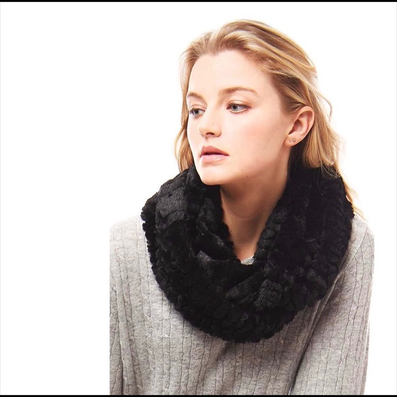 Accessories | Nwt Faux Fur Infinity Scarf Black | Poshmark